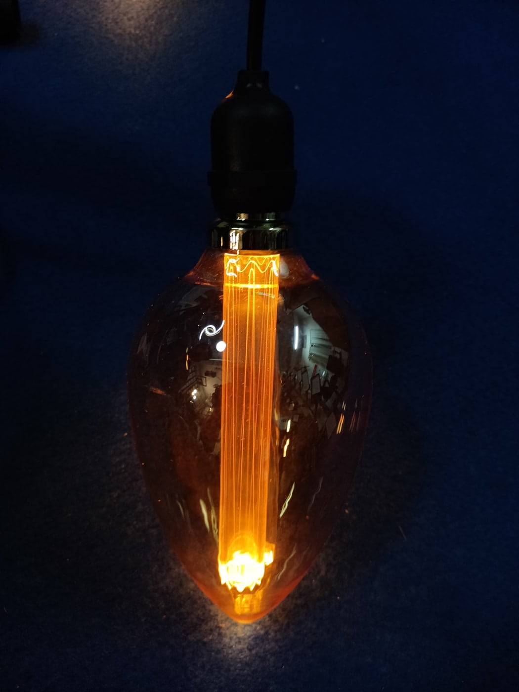 LED Filament Bulb 105-230 - 3W